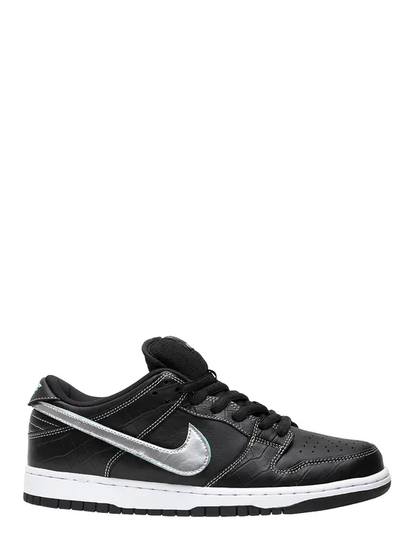 Nike Diamond Supply Co. X Dunk Low Pro Sb Sneakers - Black