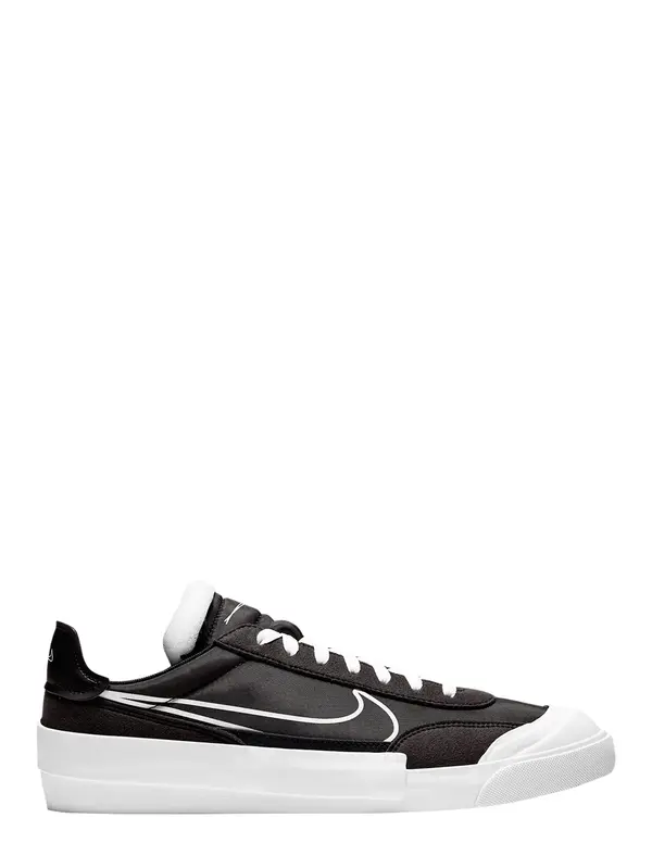Nike Low Top Sneakers - Black