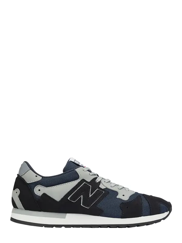 NEW BALANCE 770 Made In England Sneakers - Blue