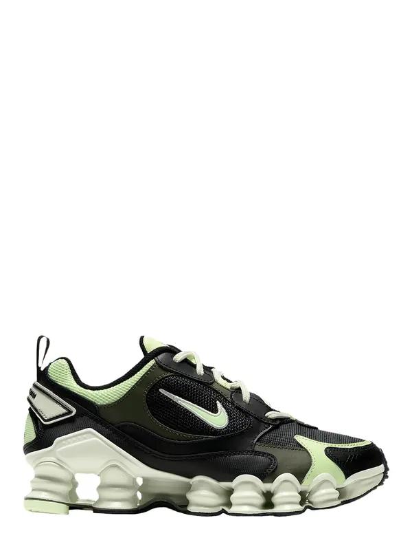 Nike Shox Nova Sneakers - Green