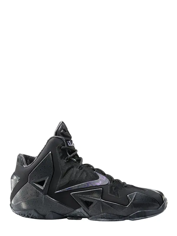 Nike Lebron Sneakers - Black