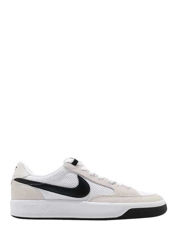 Nike Adversary Sb Sneakers - White