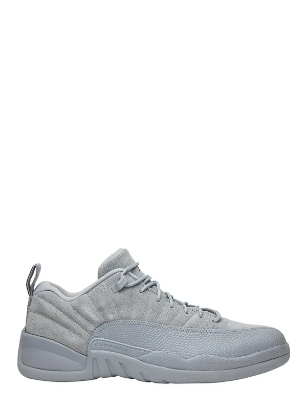 JORDAN Low Retro Sneakers - Grey
