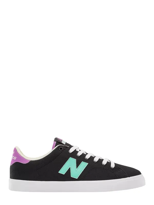NEW BALANCE 210 Sneakers - Black