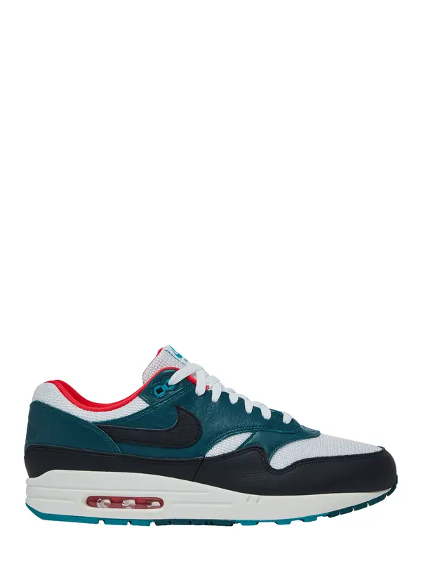 Nike Lebron James X Liverpool F.c. X Air Max 1 'third Kit' Sneaker - Teal