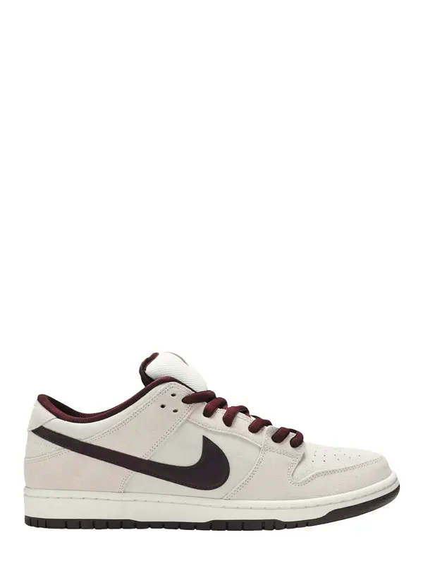 Nike Dunk Low Pro Sb Sneakers - Cream
