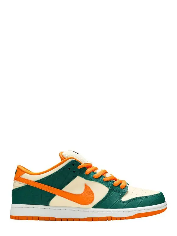 Nike Dunk Low Pro Sb Sneakers - Green
