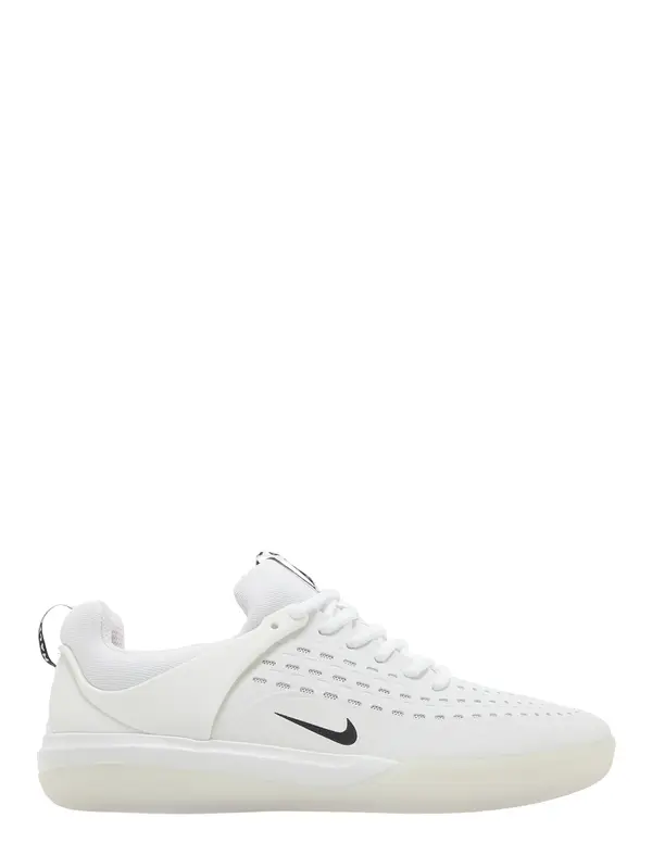 Nike Zoom Nyjah 3 Sb Sneakers - Cream