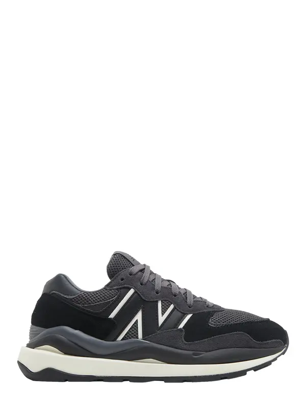 NEW BALANCE 57/40 Sneakers - Black