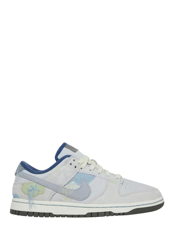 Nike Dunk Low Sneakers - White