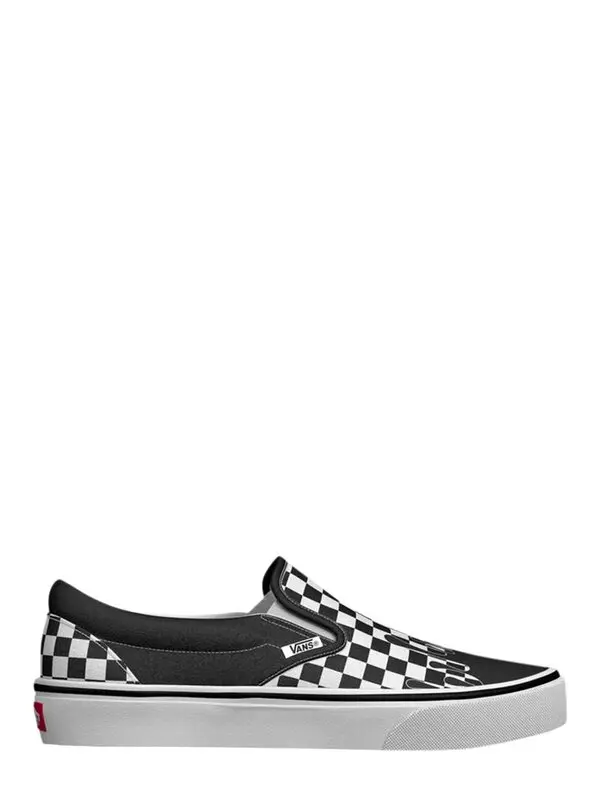 VANS Classic Slip-on Sneakers - Black