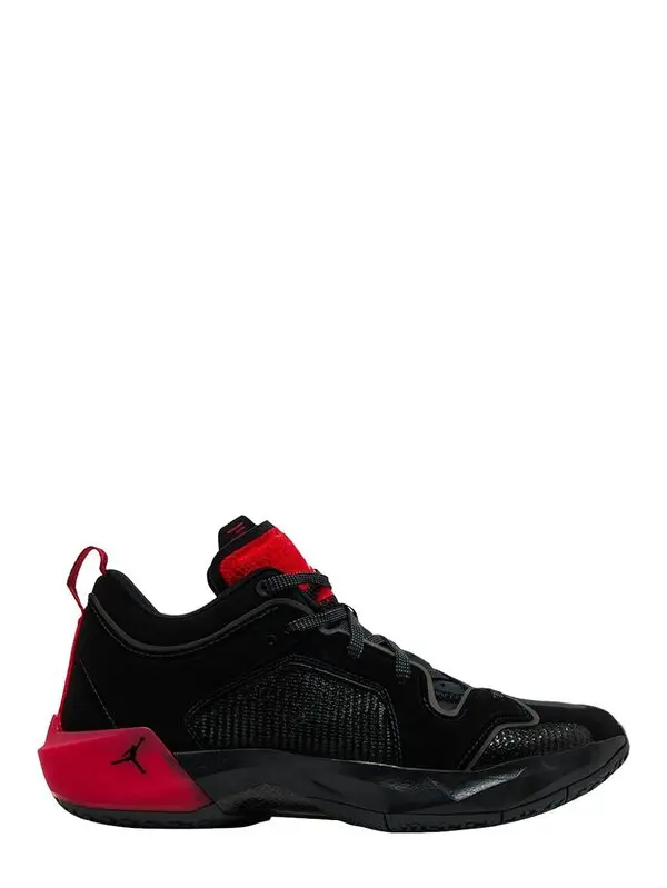 JORDAN 37 Low Sneakers - Black