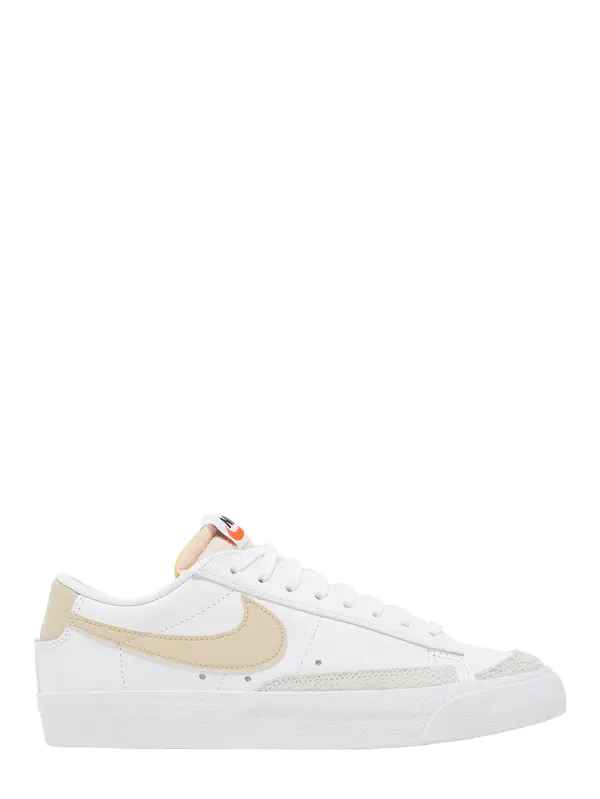 Nike Wmns Blazer Low '77 Sneakers - White