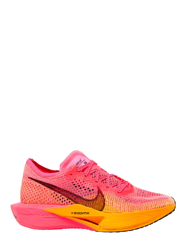 Nike Athletic Sneakers - Pink