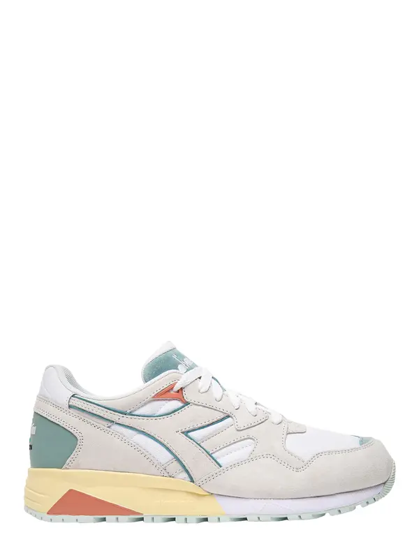 DIADORA N9002 Overland Sneakers - White