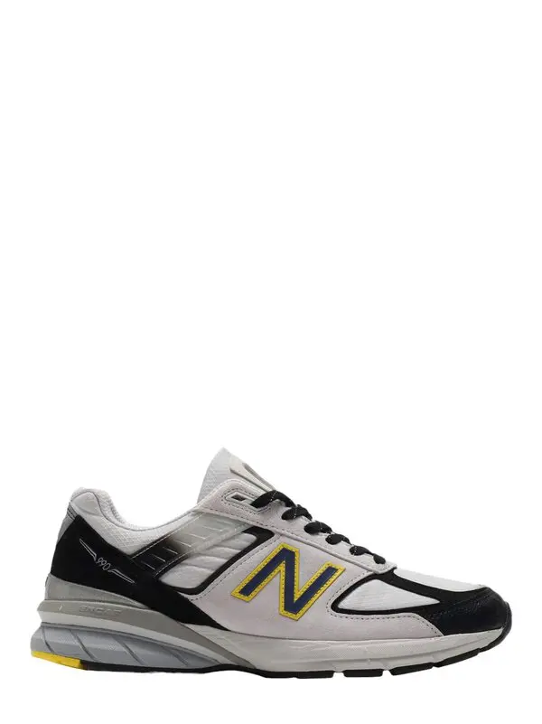 NEW BALANCE 990v5 Made In Usa Sneakers - Silver