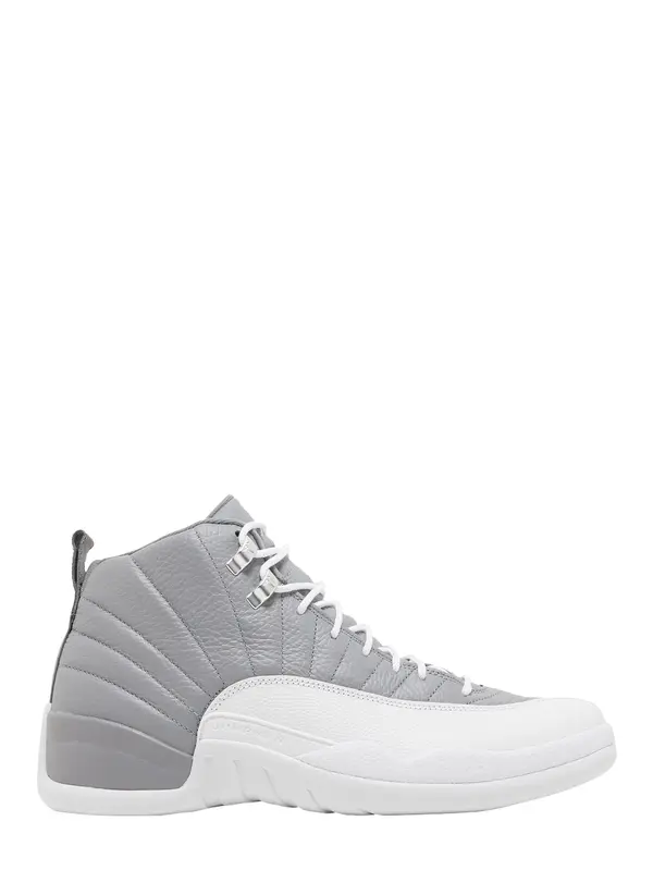 JORDAN Retro Sneakers - Grey