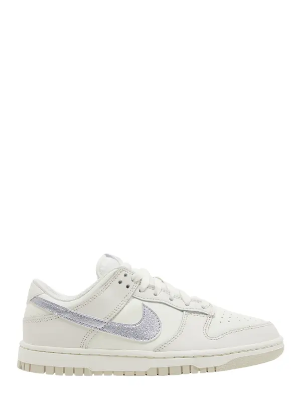 Nike Dunk Low Sneakers - White