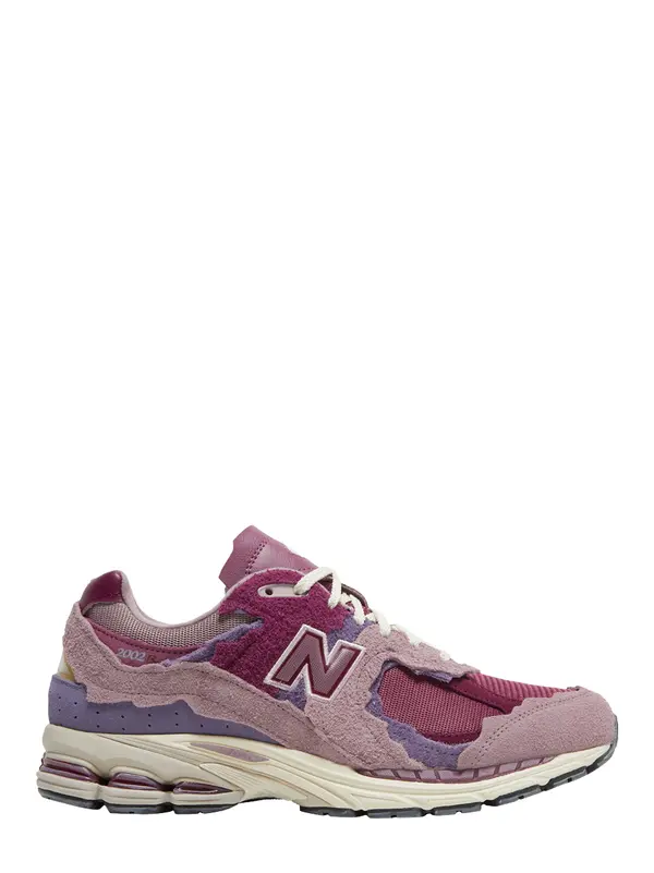 NEW BALANCE 2002r 'protection Pack' Sneakers - Pink