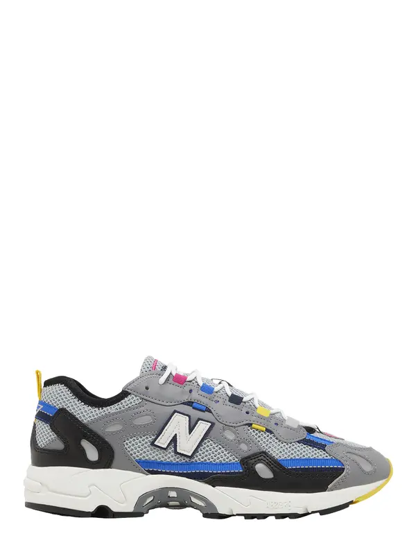 NEW BALANCE 827 Sneakers - Grey