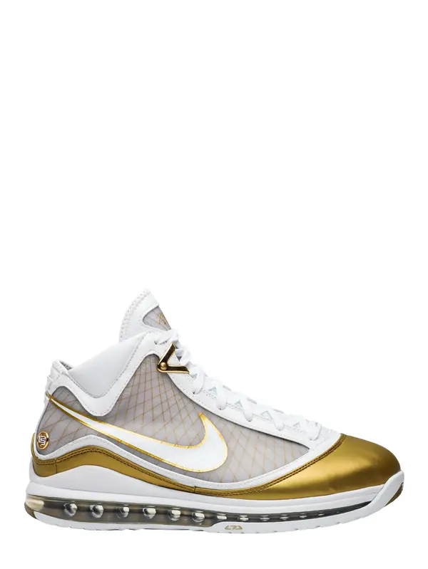 Nike Max Lebron Retro Qs 'china Moon' Sneakers - Gold