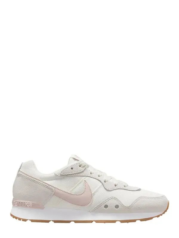 Nike Venture Runner Sneakers - Cream