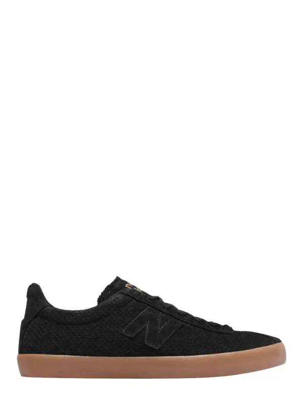 NEW BALANCE Tempus Gum Sneakers - Black