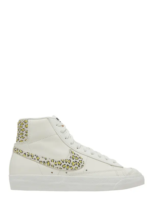 Nike Blazer Mid '77 Se Sneakers - White