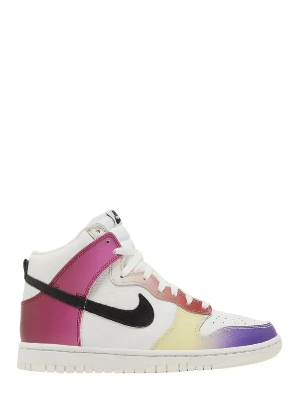 Nike Wmns Dunk High Sneakers - Multicolor