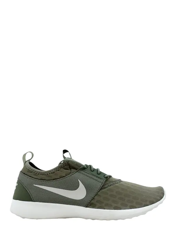 Nike Juvenate Sneakers - Green