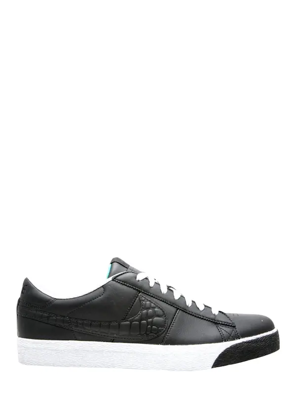 Nike Blazer Low Premium Sneakers - Black