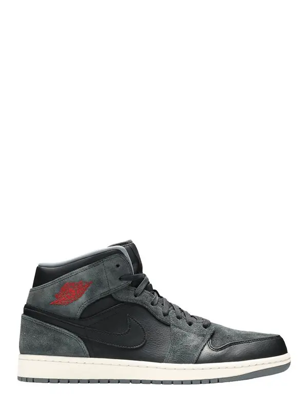 JORDAN 1 Mid Sneakers - Black