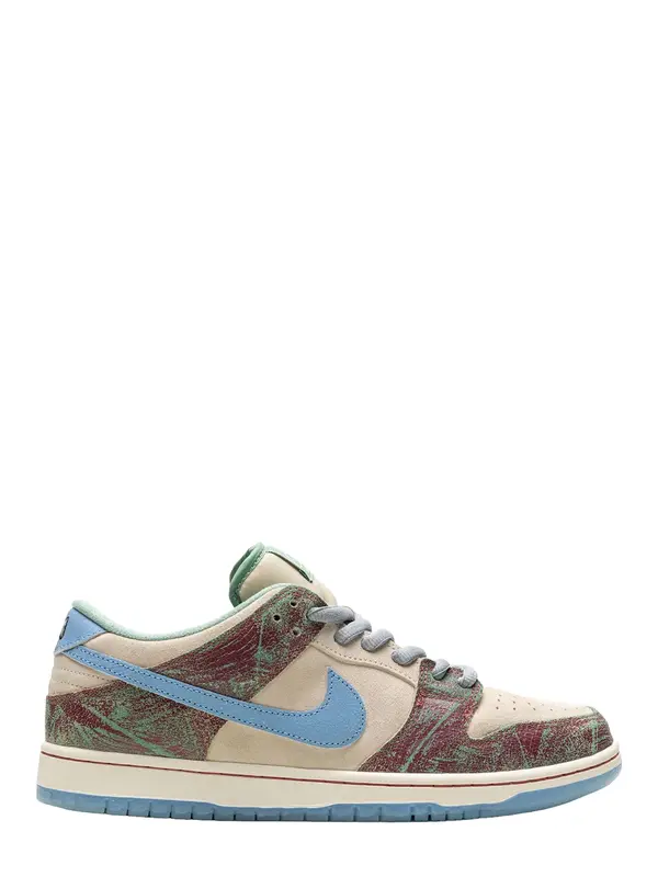 Nike X Crenshaw Skate Club Sb Dunk Low Sneakers - Neutrals