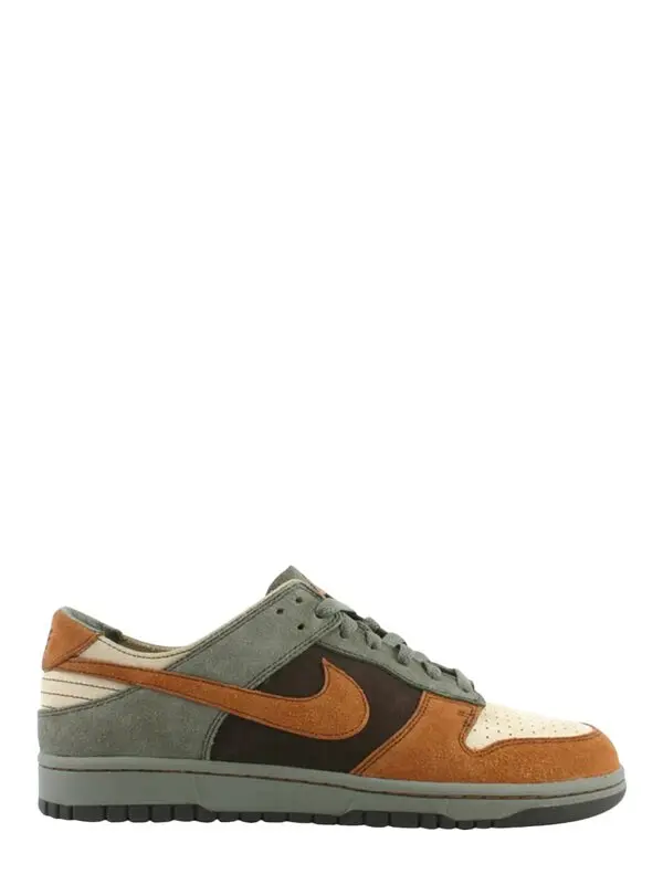 Nike Dunk Low Sneakers - Tan