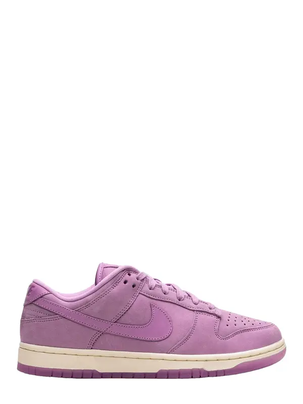 Nike Dunk Low Sneakers - Pink