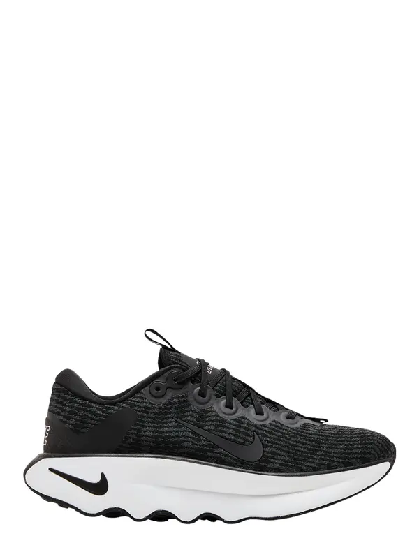 Nike Motiva Sneakers - Black