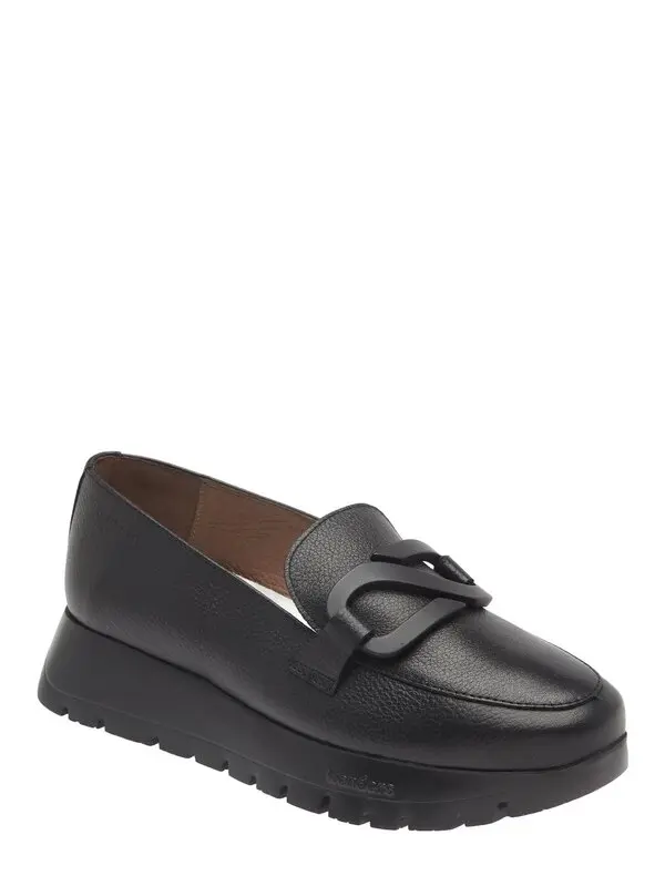 WONDERS Lug Sole Loafer - Black Tumbled Leather
