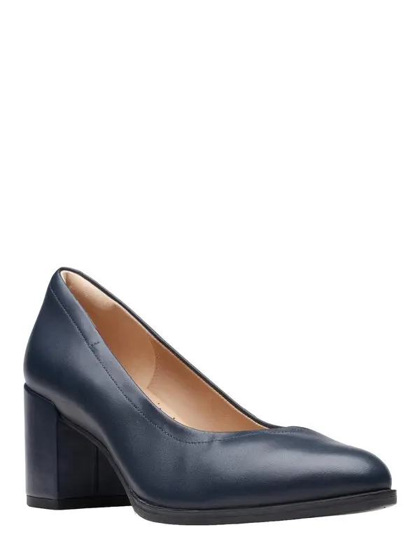 Clarks Freva55 Court Pump - Navy Leath