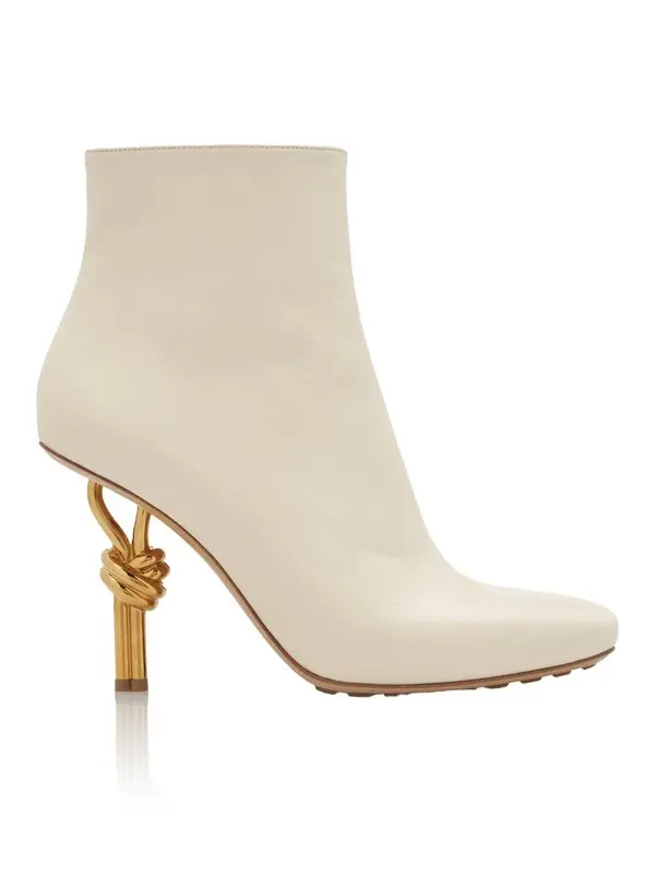 Bottega Veneta Knot Leather Ankle Boots - Off-white