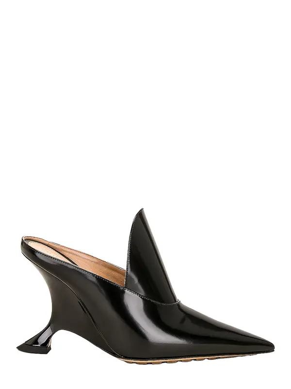 Bottega Veneta Rocket Pumps - Black