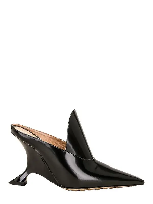 Bottega Veneta Rocket Pumps - Black