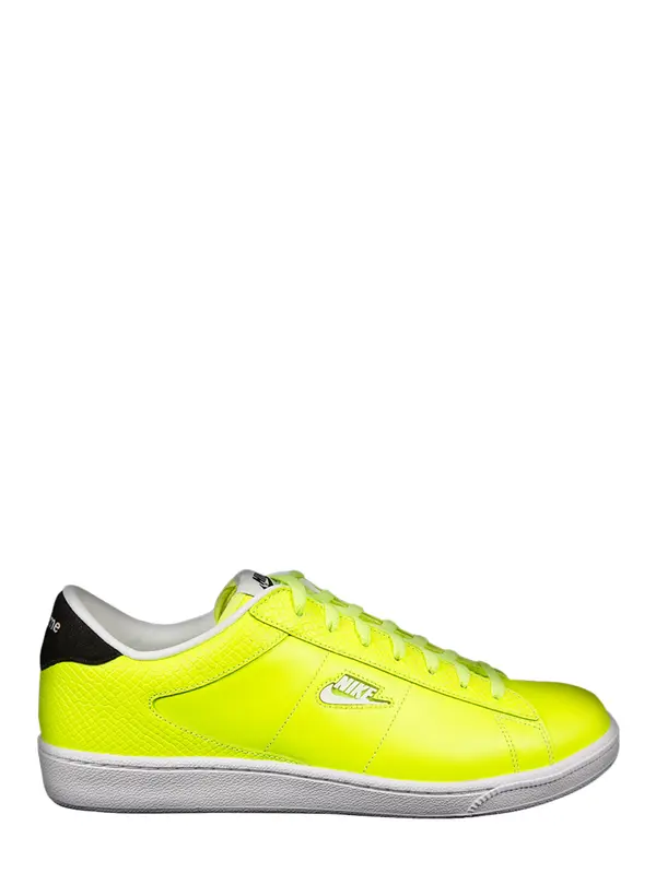 Nike Supreme Tennis Classic Sneakers - Yellow