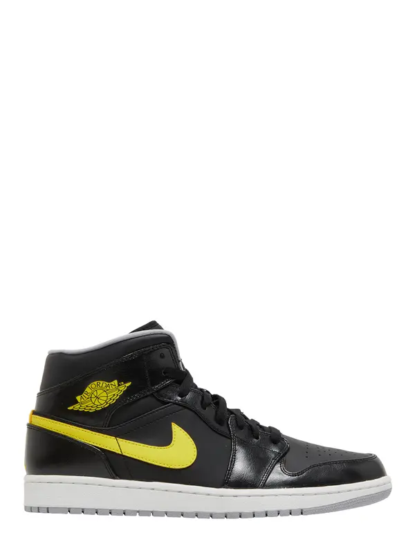 JORDAN 1 Mid Sneakers - Black