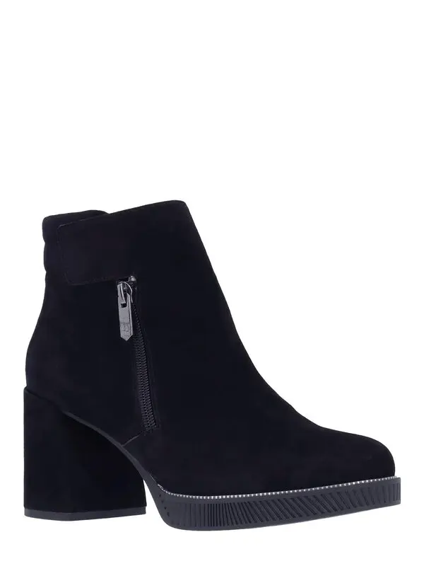 L'AMOUR DES PIEDS Lanelle Bootie - Black