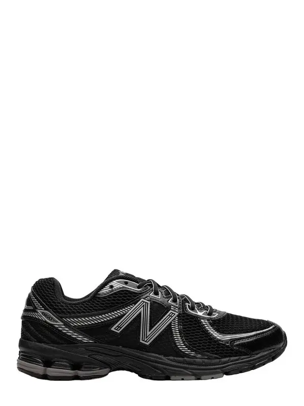 NEW BALANCE 860 Mesh Panelled Sneakers - Black