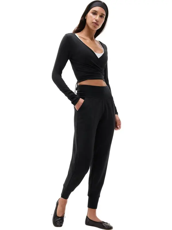 Athleta Coaster Luxe High Rise Jogger - Black