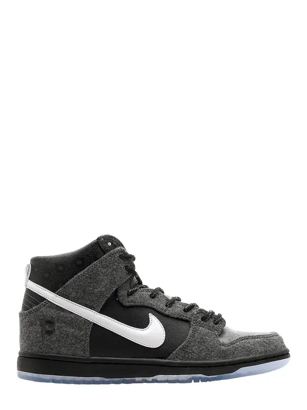 Nike Dunk Hi Sb Premier Se 'petoskey' High-top Sneakers - Grey