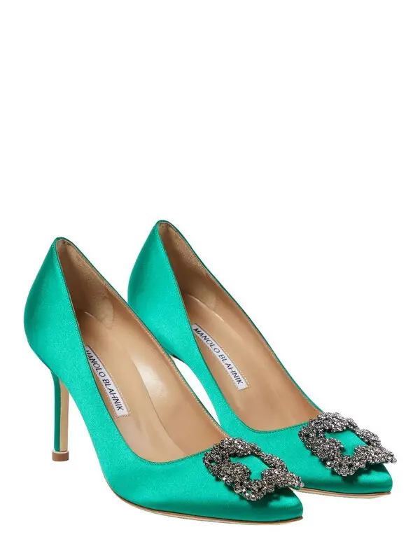 Manolo Blahnik Hangisi Embellished Satin Pumps - Green