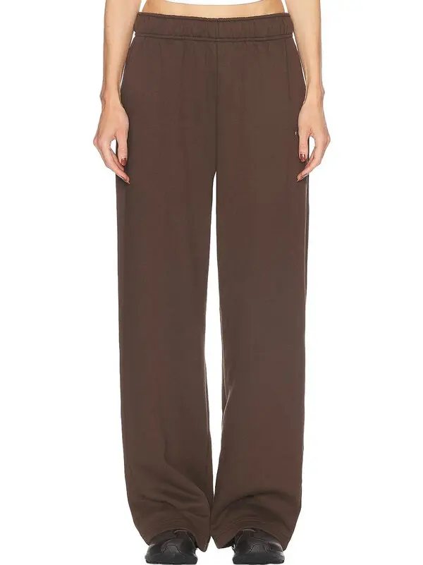 Alo Yoga Accolade Straight Leg Sweatpant - Espresso