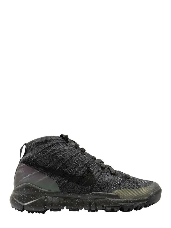 Nike Flyknit Trainer Chukka Sneakers - Black